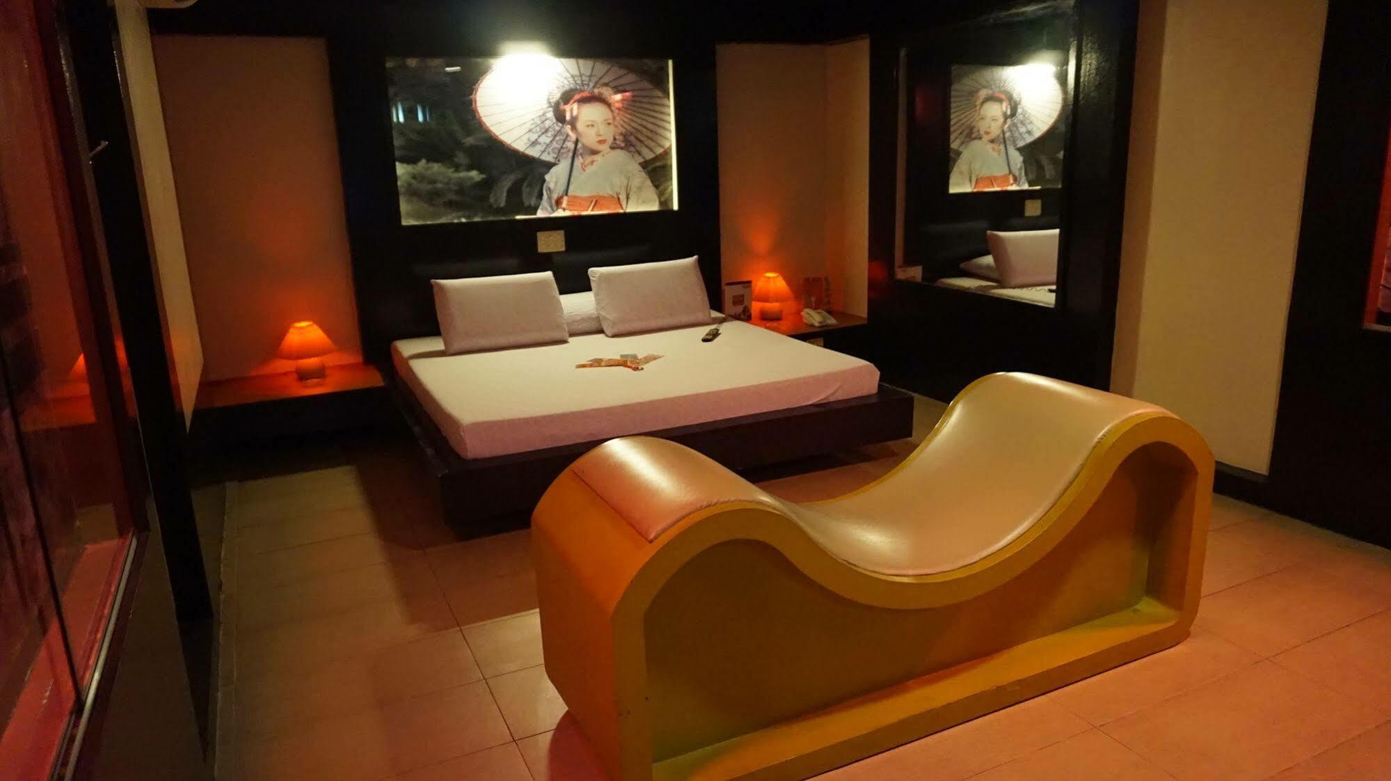 Sogo Hotel Regency Rooms